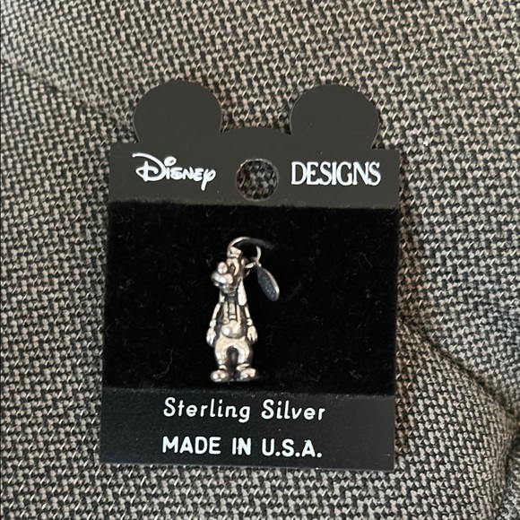 Disney | Jewelry | Disney Vintage Sterling Silver Goofy Charm Nwt ...